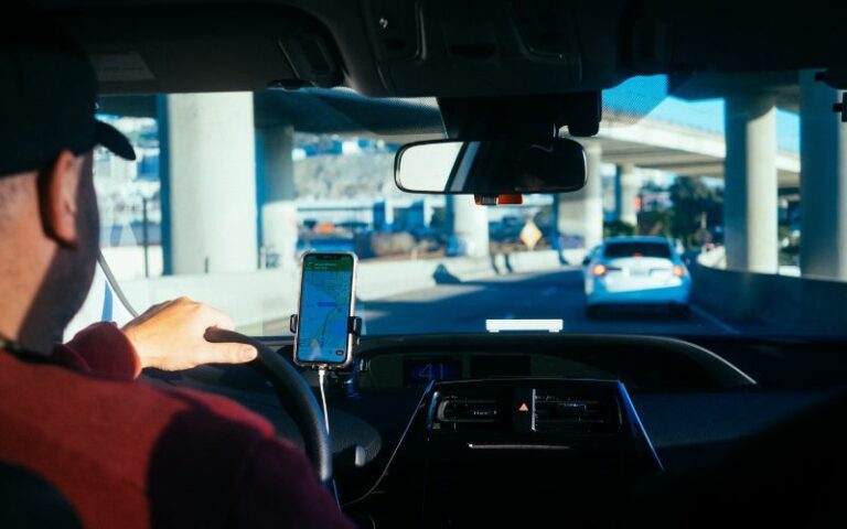 Prendre le taxi à Marrakech : le guide complet pour négocier et payer ...